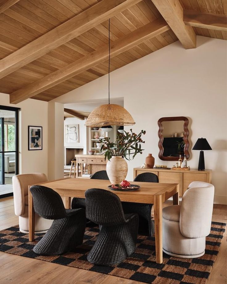 How to Choose the Perfect Dining Chairs (Without Making These Common M