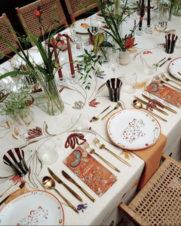 How to style a table with Mismatched Dinnerware (and make it look chic